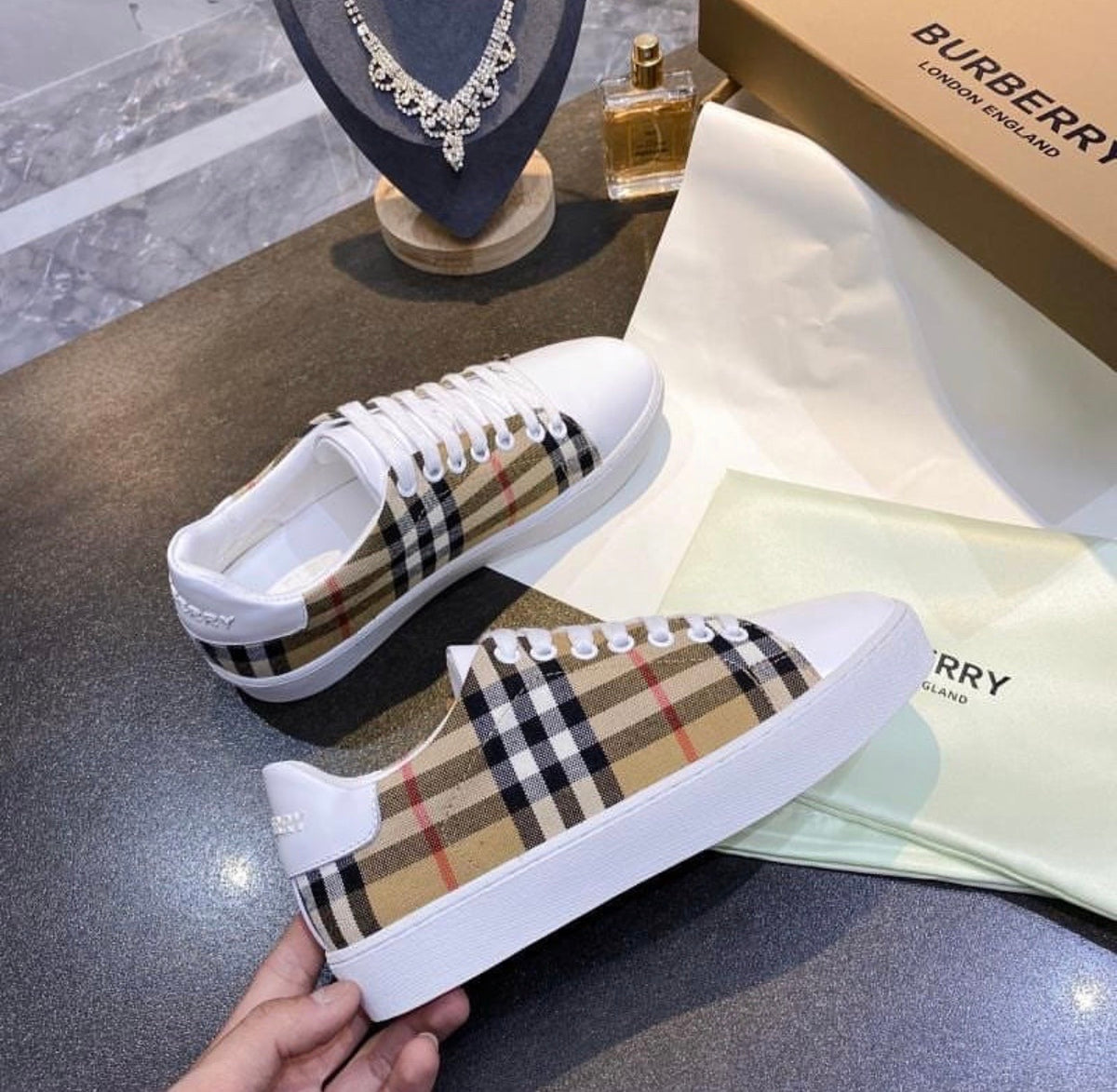 Check Trainers – ssboutique1